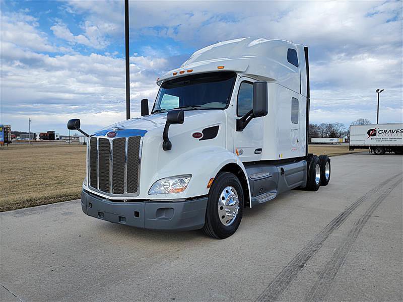2020 Peterbilt 579 For Sale | 80" Sleeper | #262877