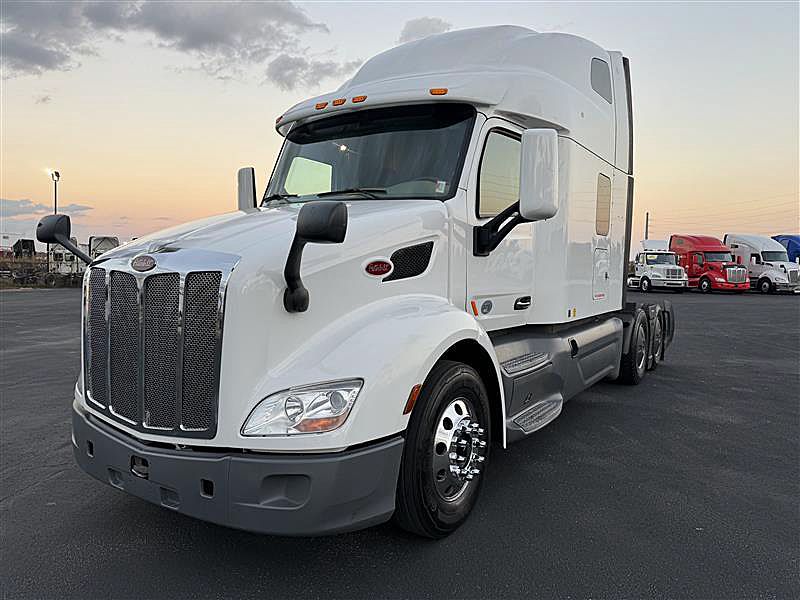 2020 Peterbilt 579 For Sale | 80" Sleeper | #262879
