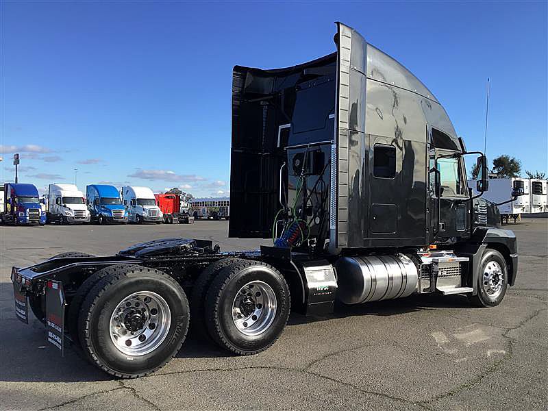 2019 Mack ANTHEM (For Sale) | 70" Sleeper | # 255904