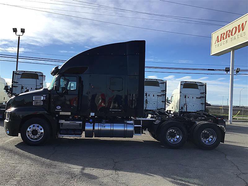 2019 Mack ANTHEM (For Sale) | 70" Sleeper | # 255904