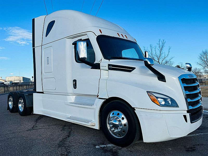2021 Freightliner CASCADIA 126 (For Sale) | Raised Sleeper | #7657