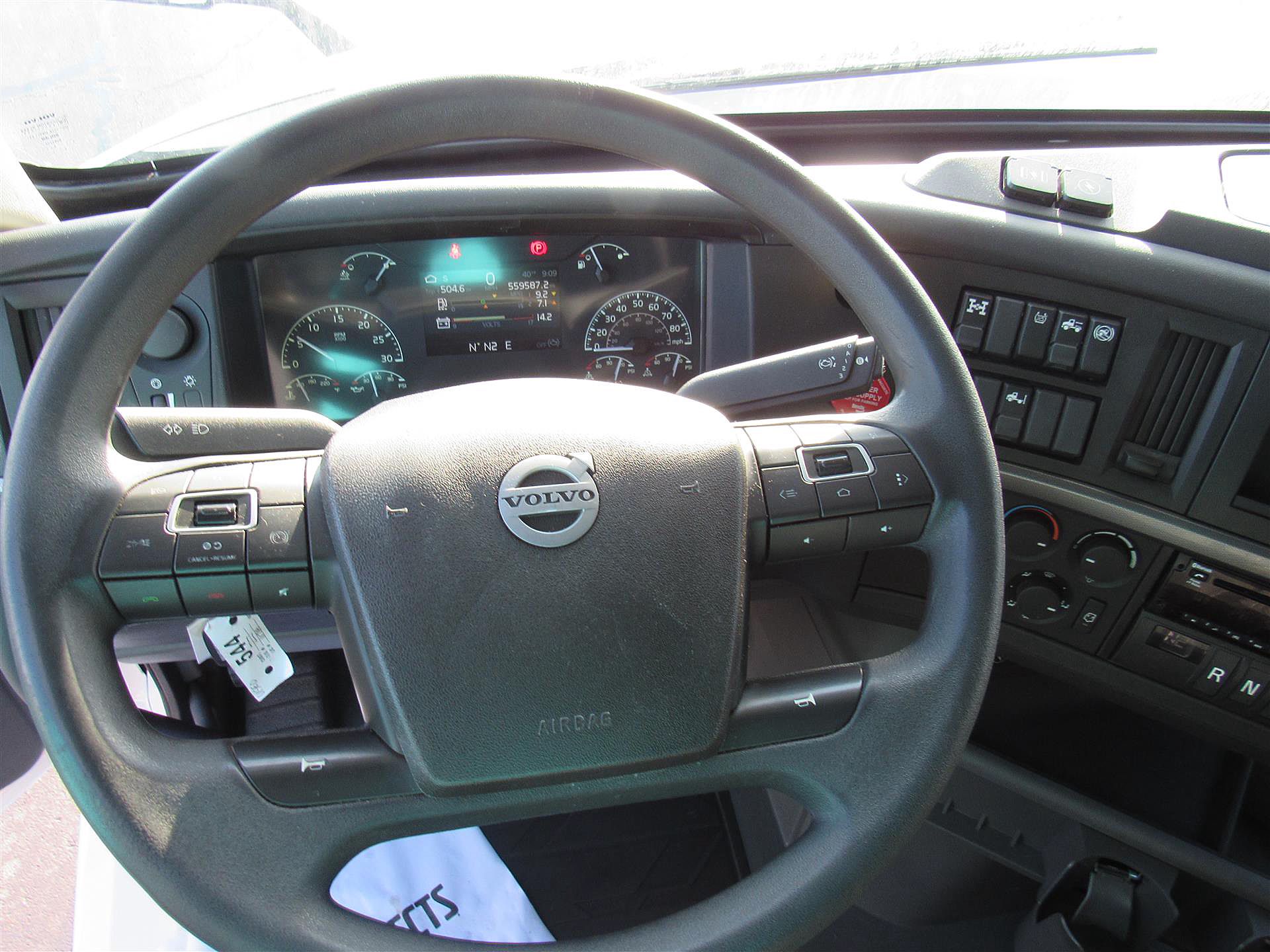 2019 Volvo VNL 860 For Sale | Sleeper Truck | #22HU905576