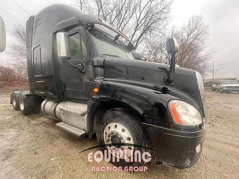 2014 Freightliner CASCADIA (For Sale) | Sleeper Truck | #EXFZ1442
