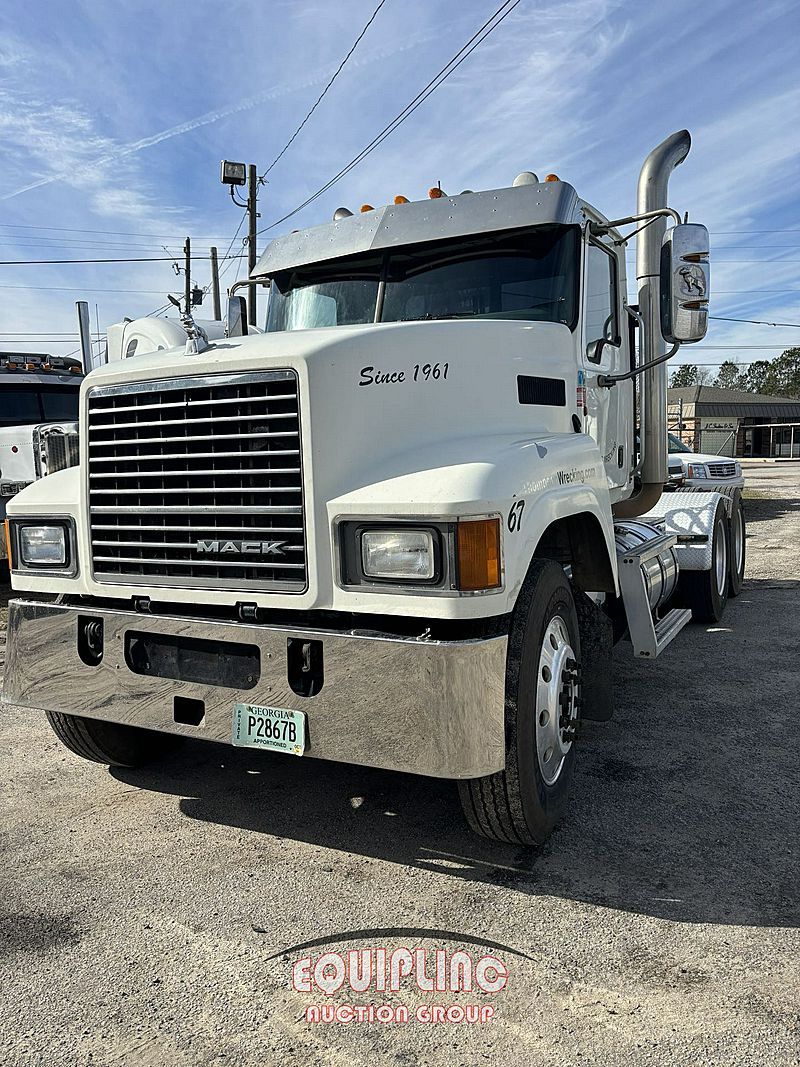 2012 Mack Pinnacle CHU613 (For Sale) | Day Cab | #CEH010949