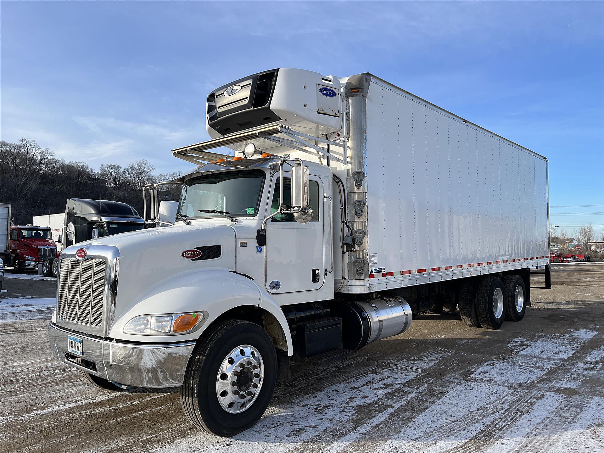 2017 Peterbilt 348 For Sale | 28' Box | #30N442069