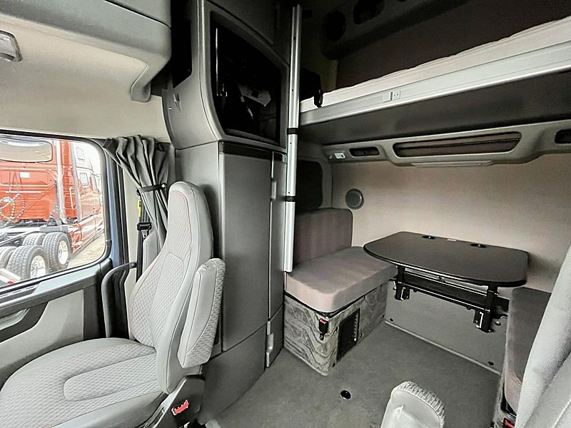 2022 Volvo VNL 860 For Sale | Sleeper Truck | #23VU602895 2022 Volvo VNL 860 For Sale | Sleeper Truck | #23VU602895