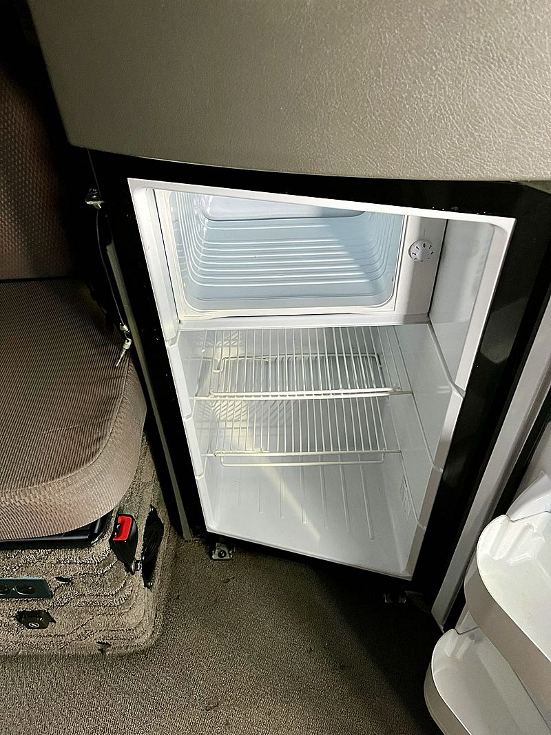 2022 Volvo VNL 860 For Sale | Sleeper Truck | #23VU602895