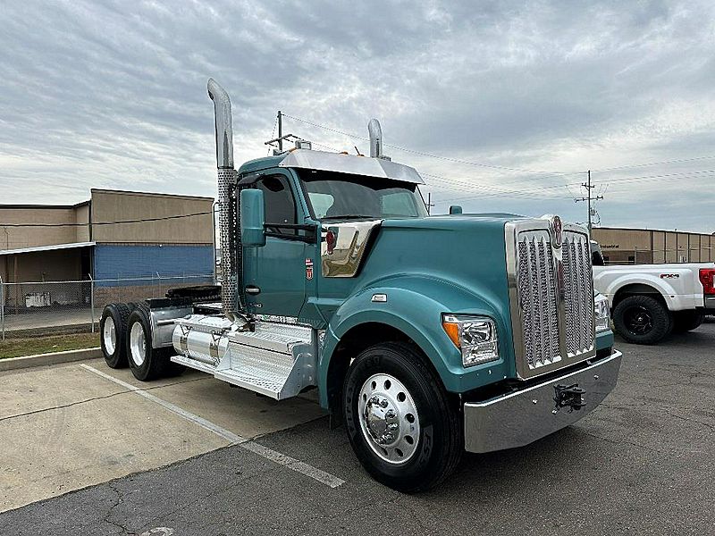 2023 Kenworth W990 (For Sale) | Day Cab | #0565471