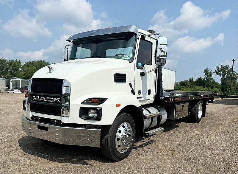 2024 Mack MD6 42R (For Sale) | Rollback | Non CDL | # 9389