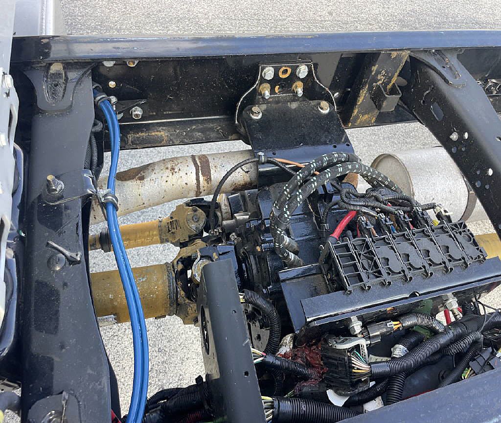 2007 Freightliner M2 4x4 For Sale | Cab & Chassis | #8174