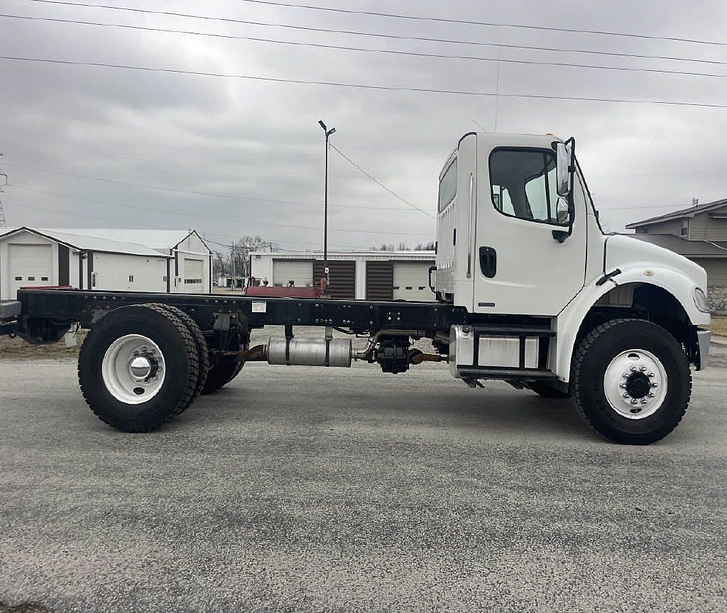 2007 Freightliner M2 4x4 (For Sale) | Cab & Chassis | #8174