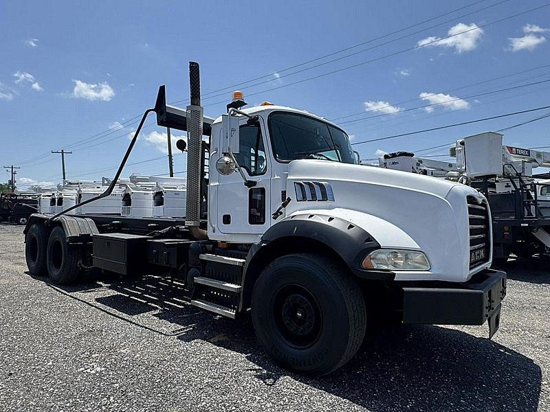 2010 Mack Granite For Sale | Roll-Off | #861