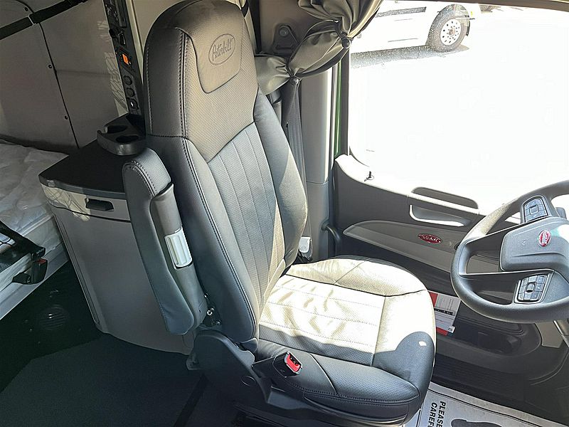 2025 Peterbilt 579 For Sale | 80" Sleeper | #30A707927