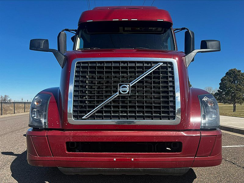 2018 Volvo VNL 730 For Sale | 77" Sleeper | #7967