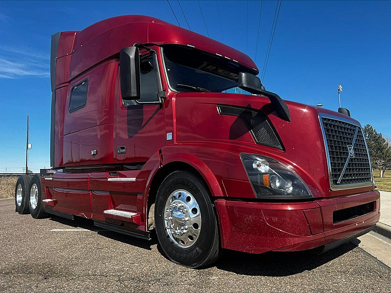 2018 Volvo VNL 730 For Sale | 77" Sleeper | #7967