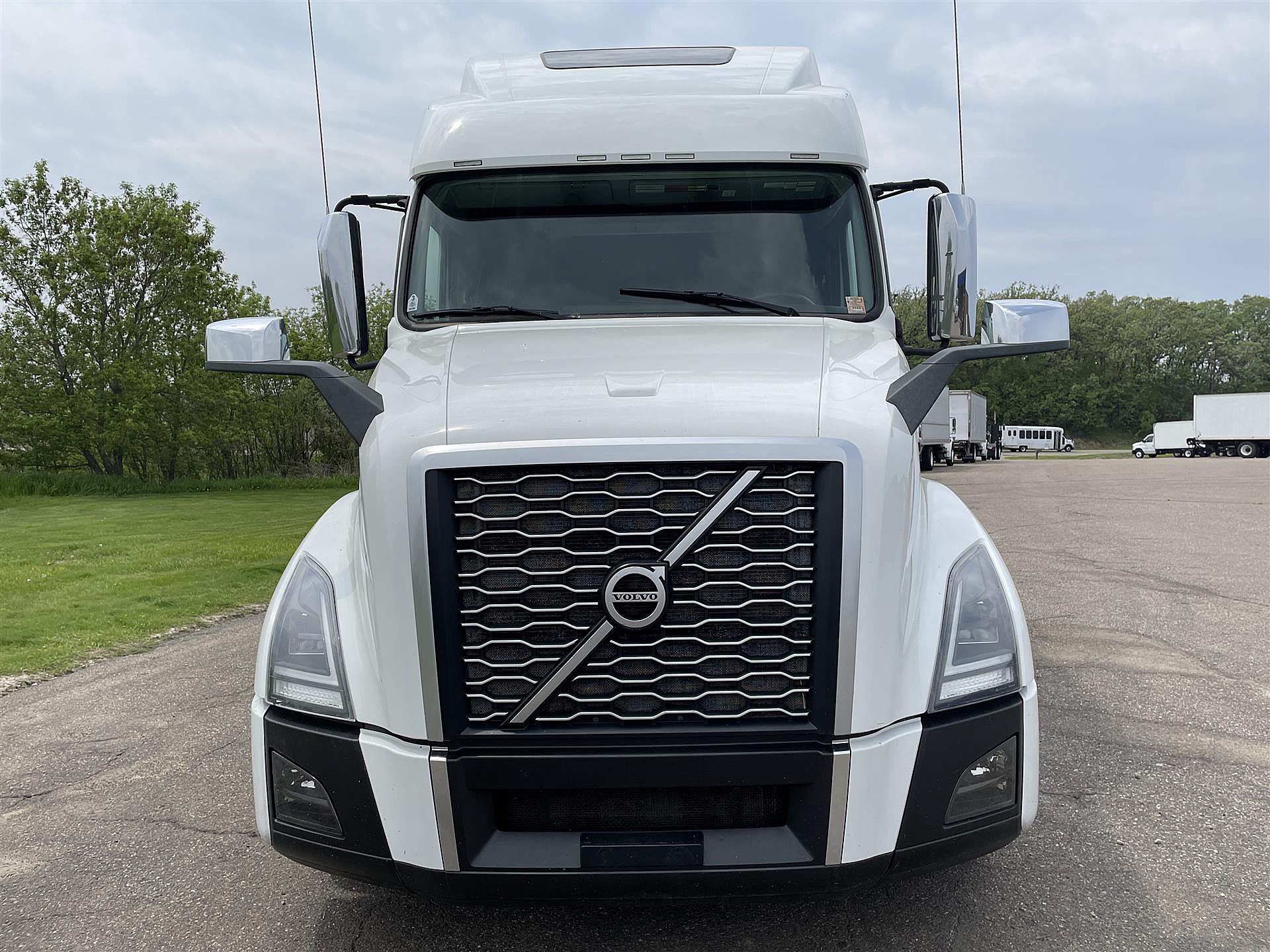 2020 Volvo VNL 860 For Sale | 77" Sleeper | #R46719