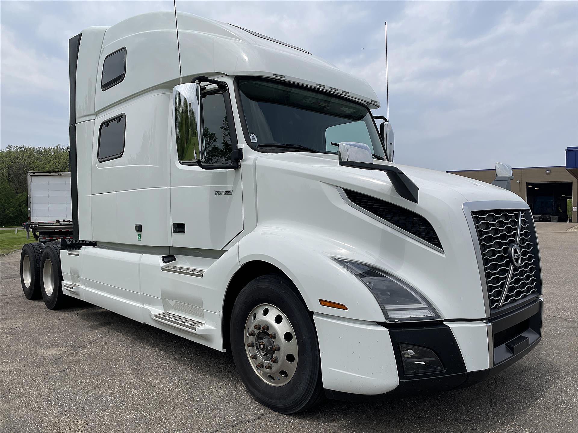2020 Volvo VNL 860 For Sale | 77" Sleeper | #R46719