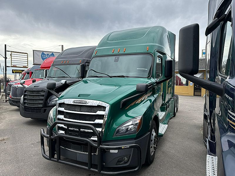 2019 Freightliner Cascadia (For Sale) | 72" Sleeper | #1404