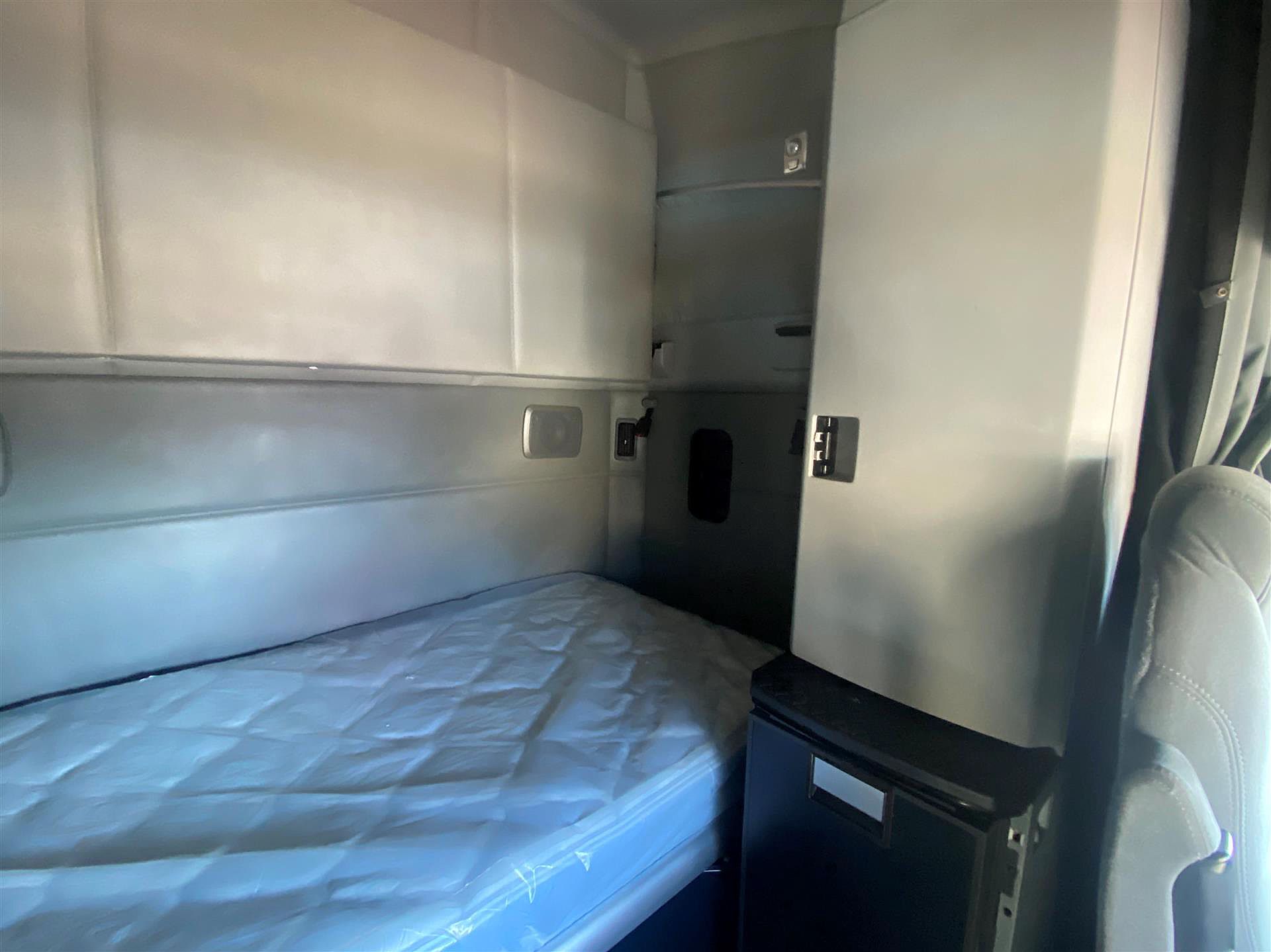 2020 Kenworth T680 For Sale | 76" Sleeper | #0565809