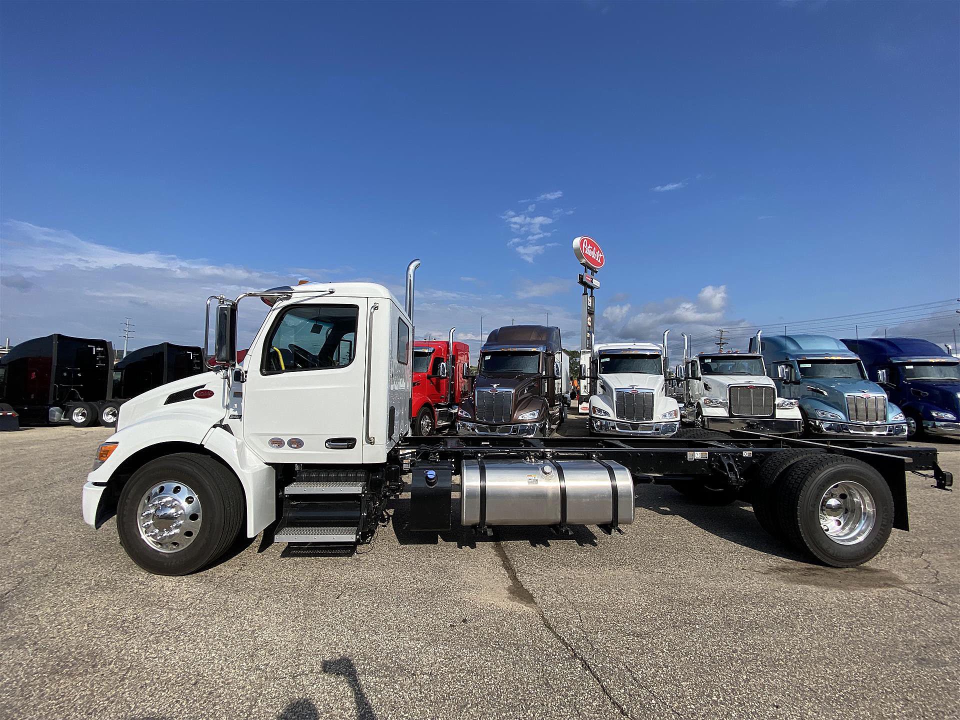 2025 Peterbilt 537 For Sale | Cab & Chassis | #30E709212