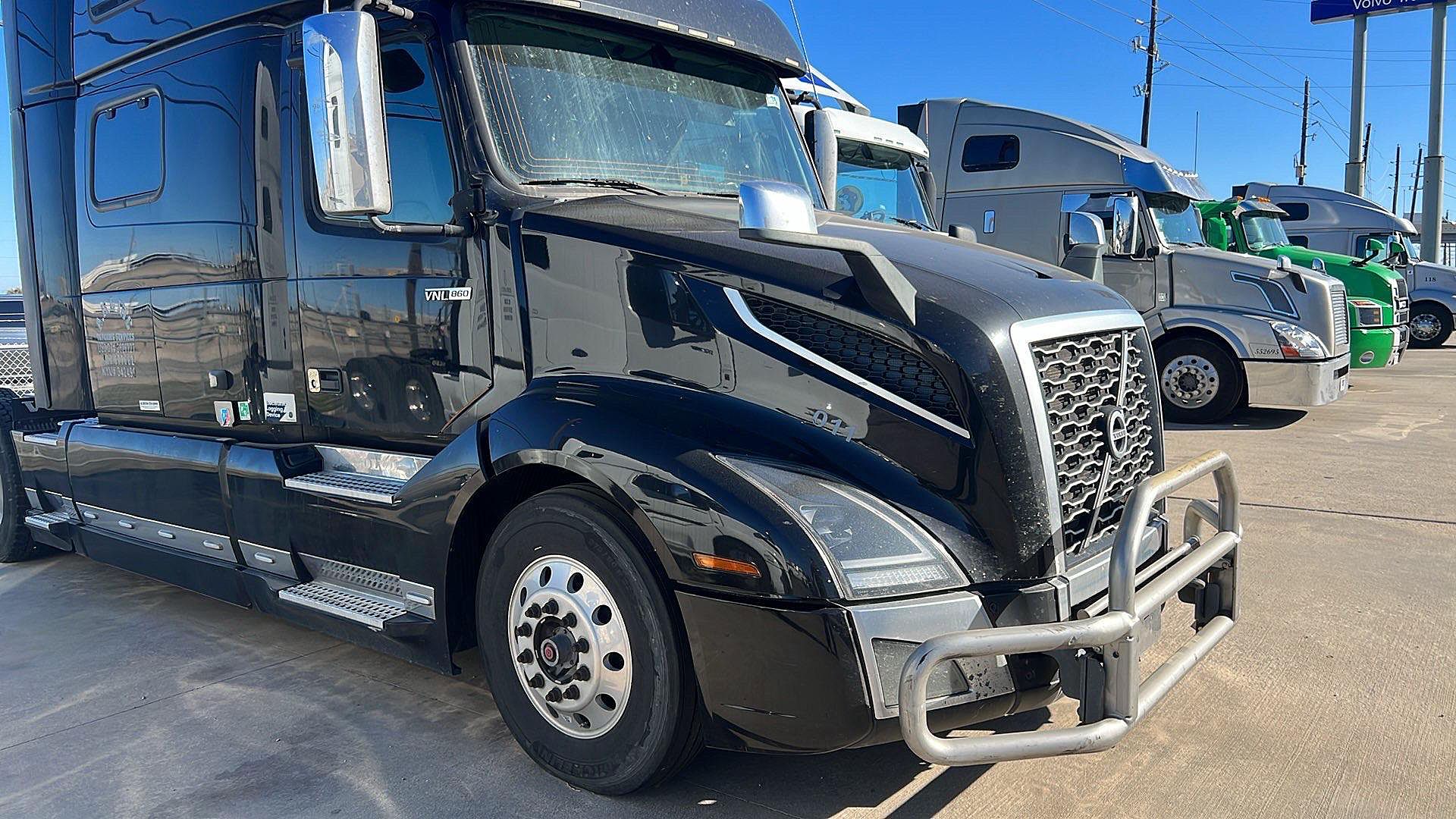 2020 Volvo VNL 860 For Sale | 70" Sleeper | #7297