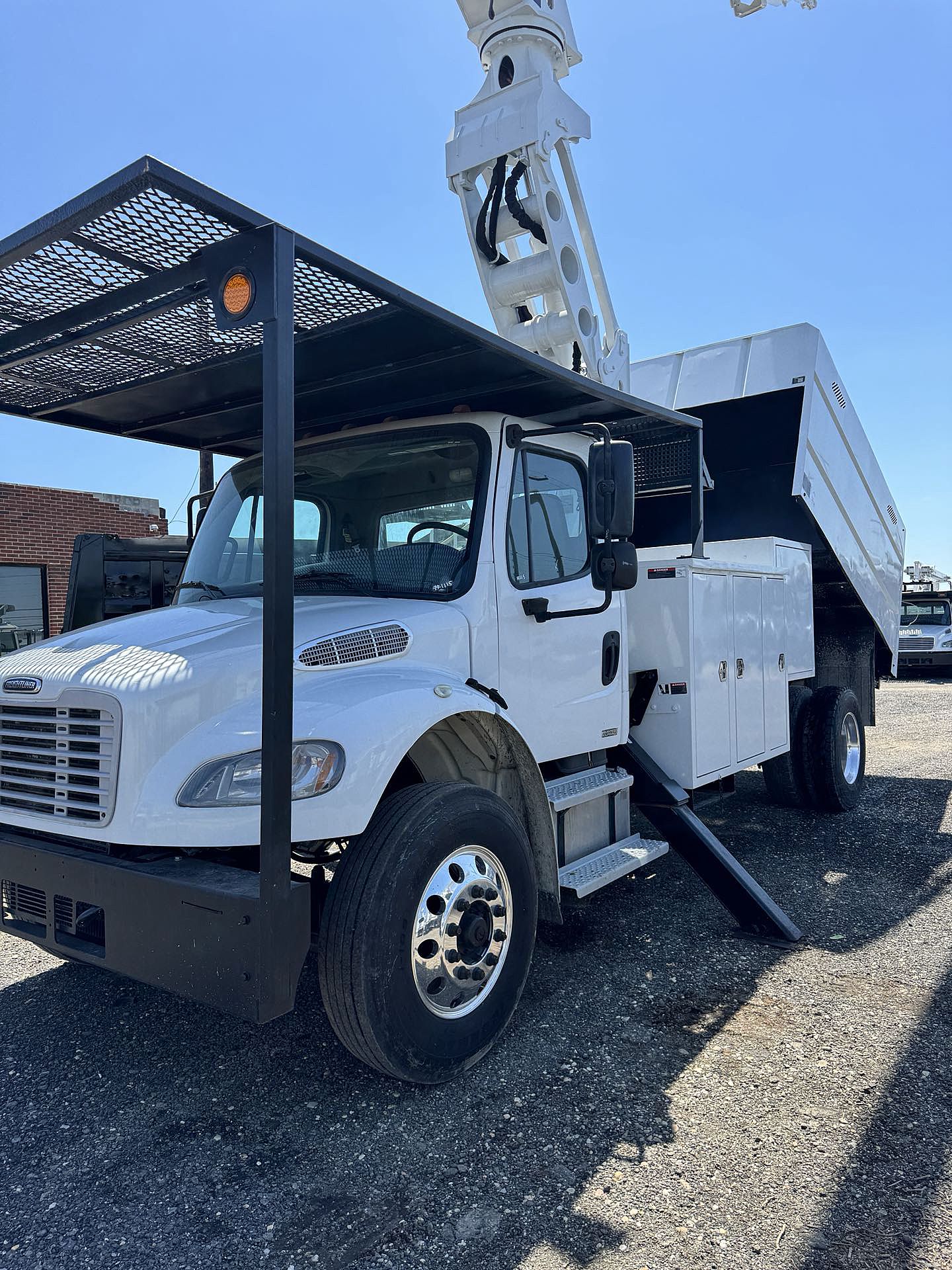 2011 Freightliner M2 (For Sale) | Bucket Truck | #1115