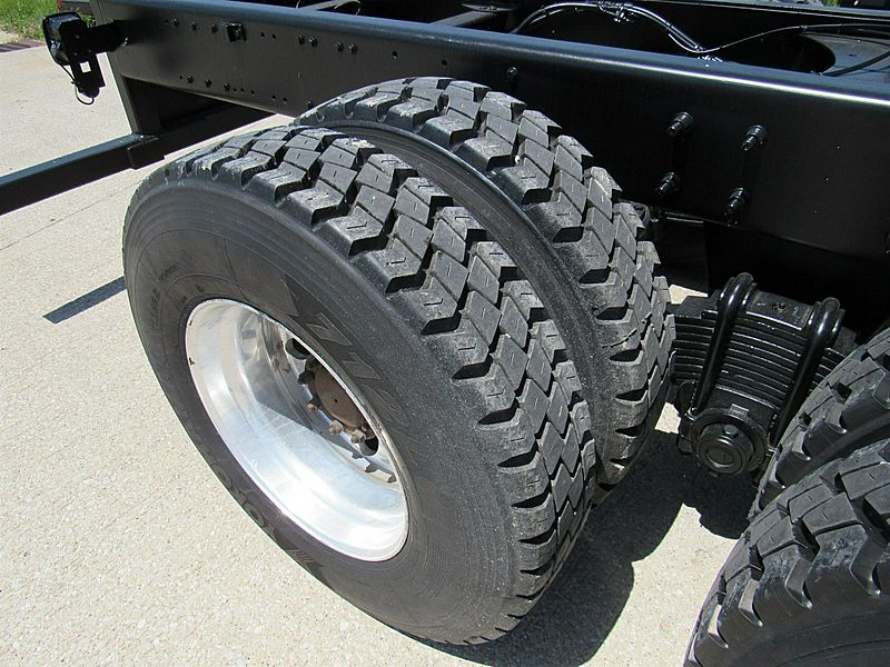 2013 Mack Granite GU813 (For Sale) | Cab & Chassis | # 10153