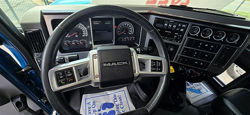 2022 Mack Pinnacle PI64T M778 (For Sale) | 48" Sleeper | #5360979