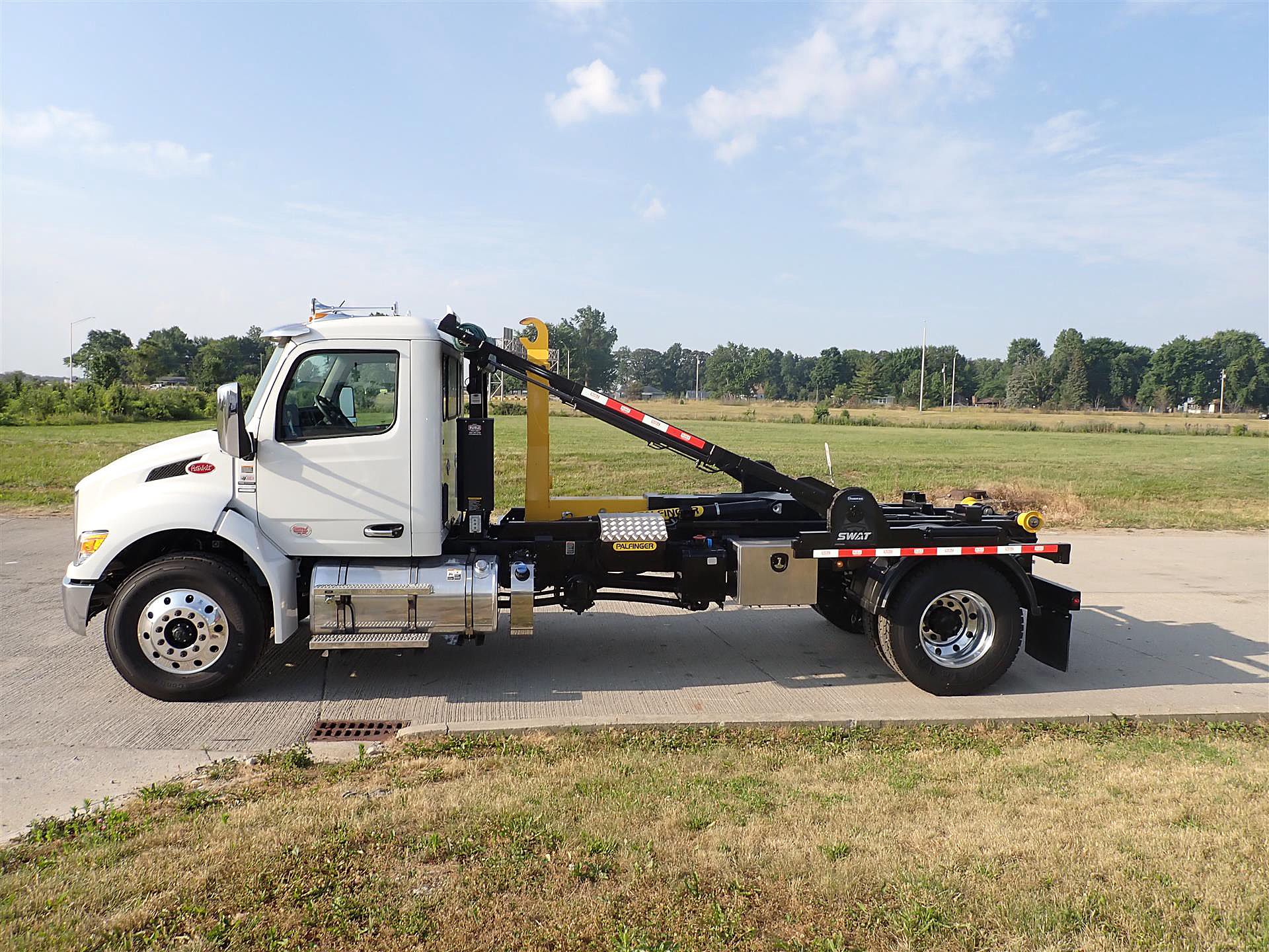 2025 Peterbilt 536 For Sale | Hook Lift | Non CDL | #SM695391