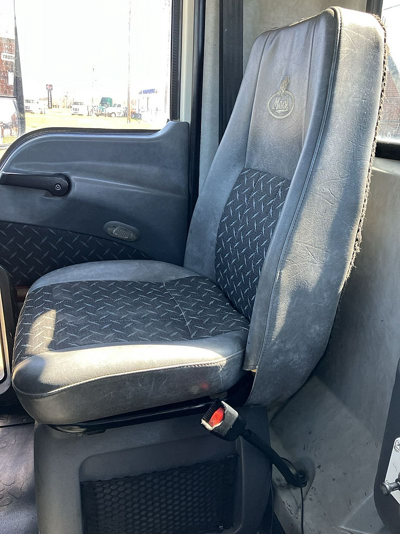 2017 Mack Pinnacle CXU613 (For Sale) | Day Cab | # M12646