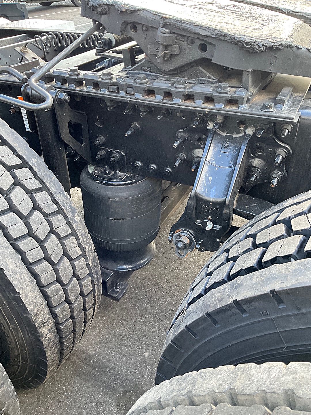 2017 VOLVO TRUCK VNL For Sale | DOUBLE BUNK Sleeper | #AJM971433