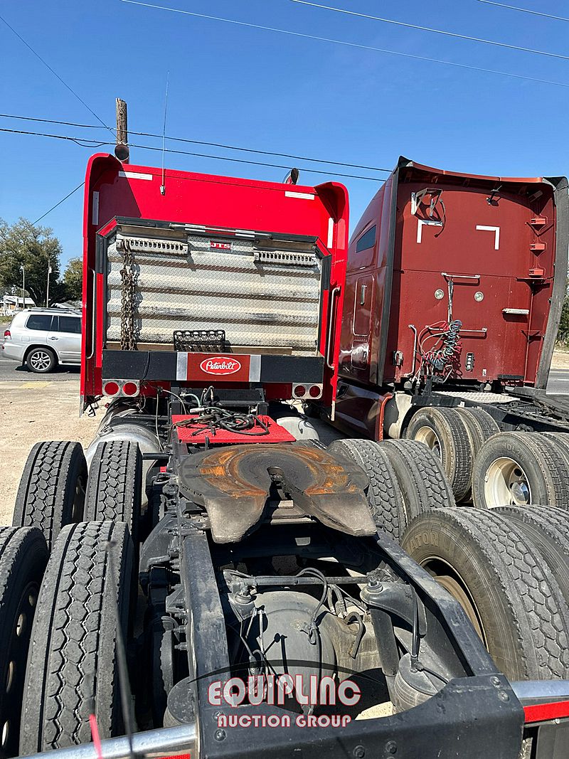 2017 Peterbilt 389 For Sale | Sleeper Truck | #HLO387971