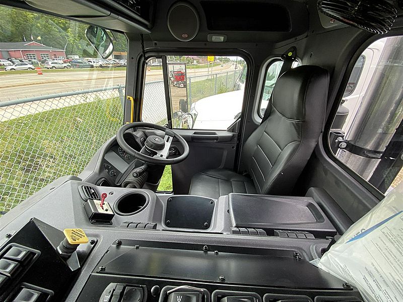 2025 Peterbilt 520 For Sale | Cab & Chassis | #50A727636