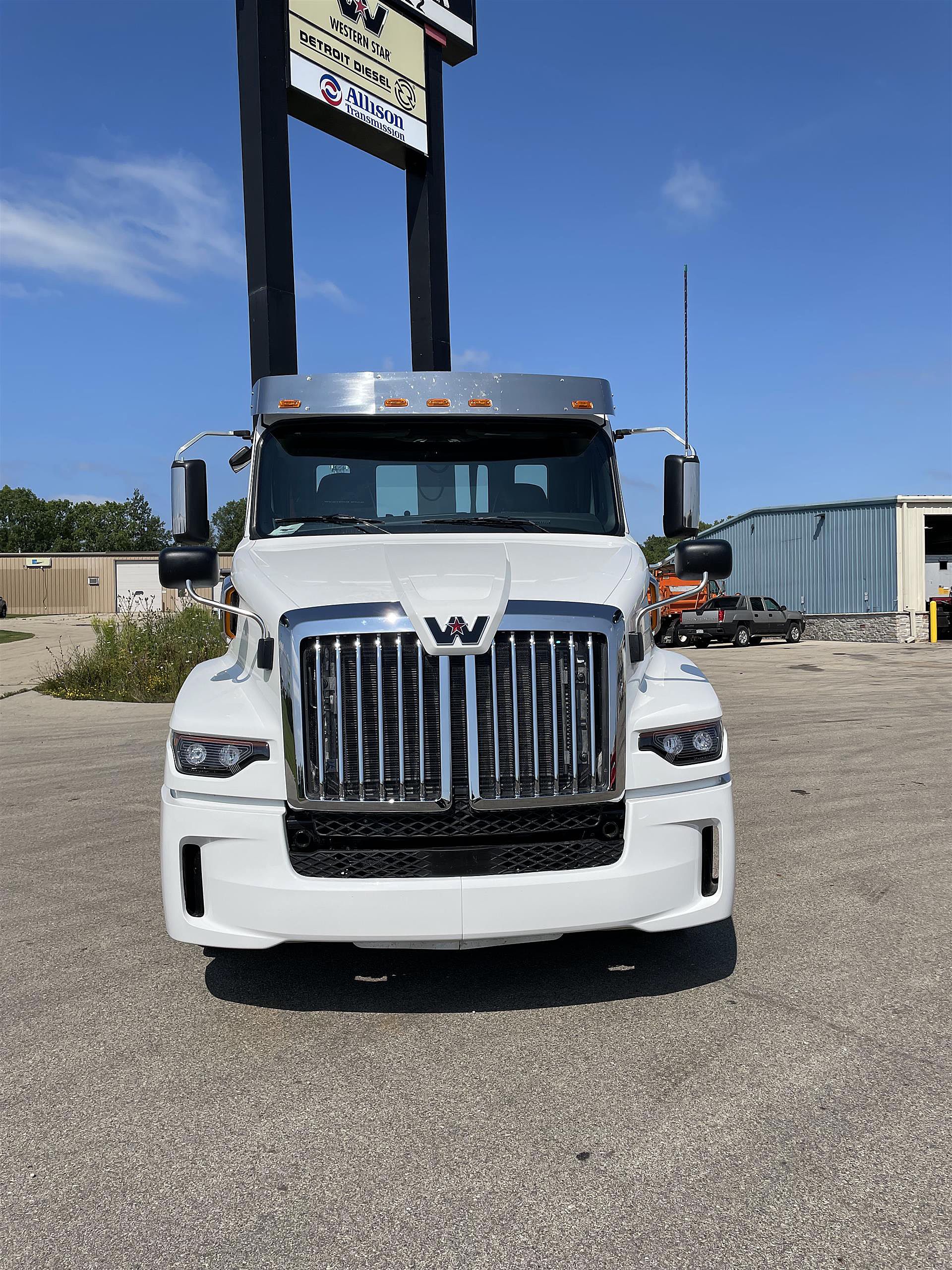 2025 Western Star 57X For Sale | Day Cab | #13834WH