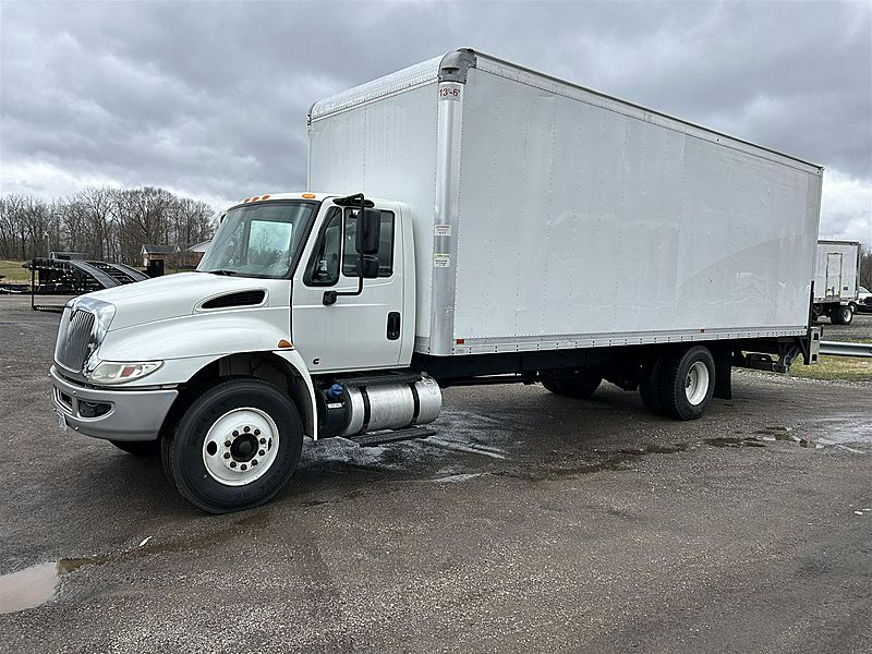 2019 International DuraStar 4300 (For Sale) | 26' | Non CDL | #9493