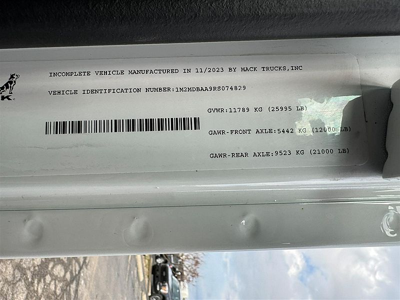 2024 Mack MD742 (For Sale) | Box Truck | # 5731