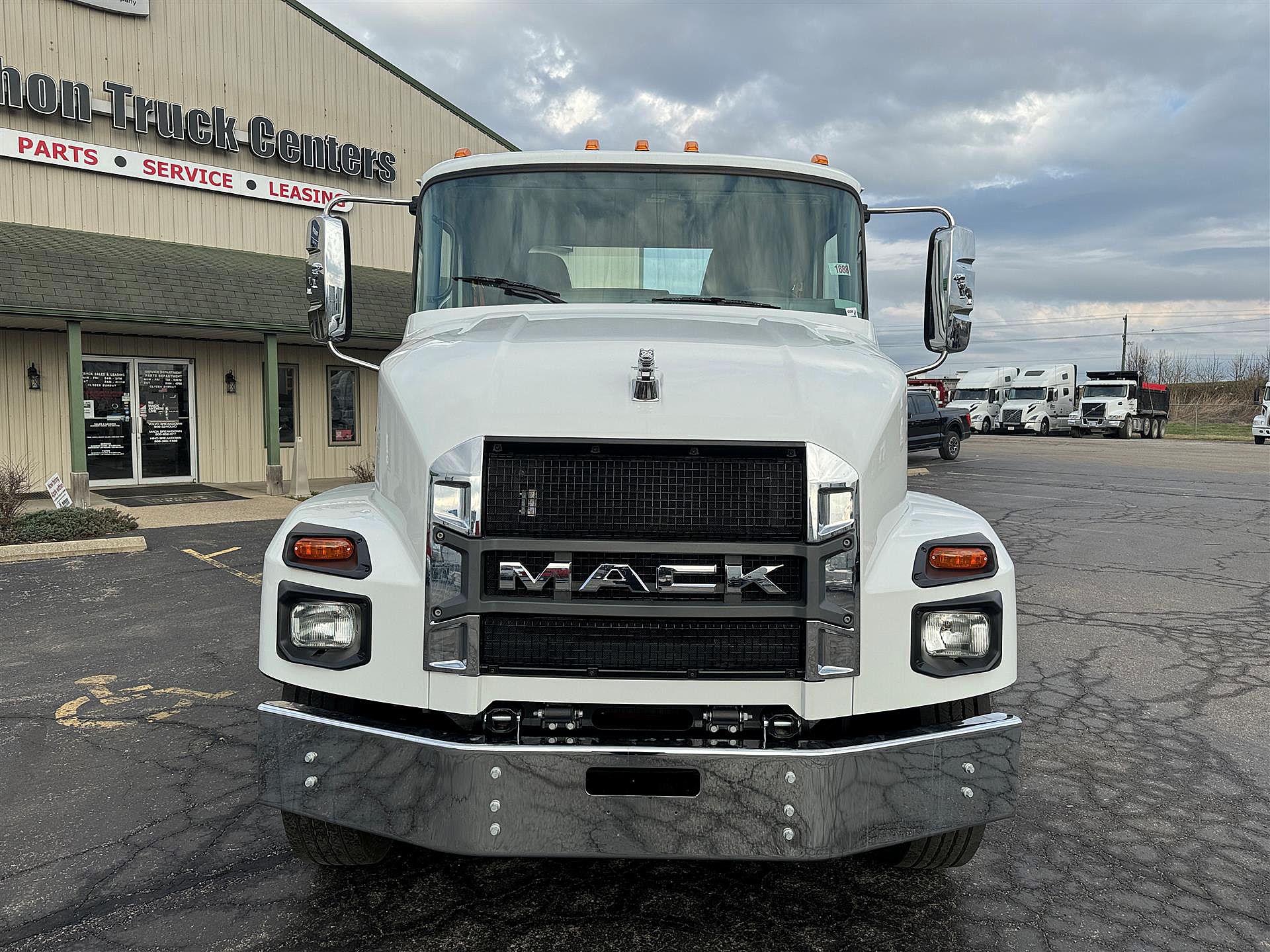 2024 Mack MD742 (For Sale) | Box Truck | # 5731