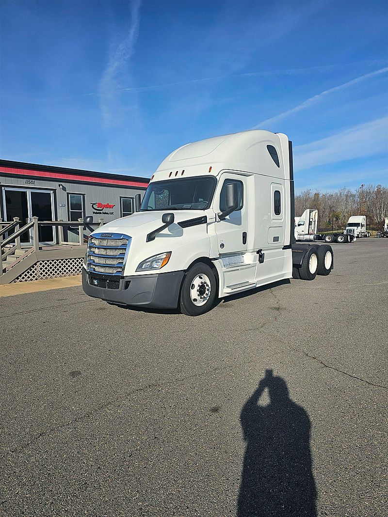 2019 Freightliner NEW CASCADIA PX12664 (For Sale) | 72" Sleeper | #827416