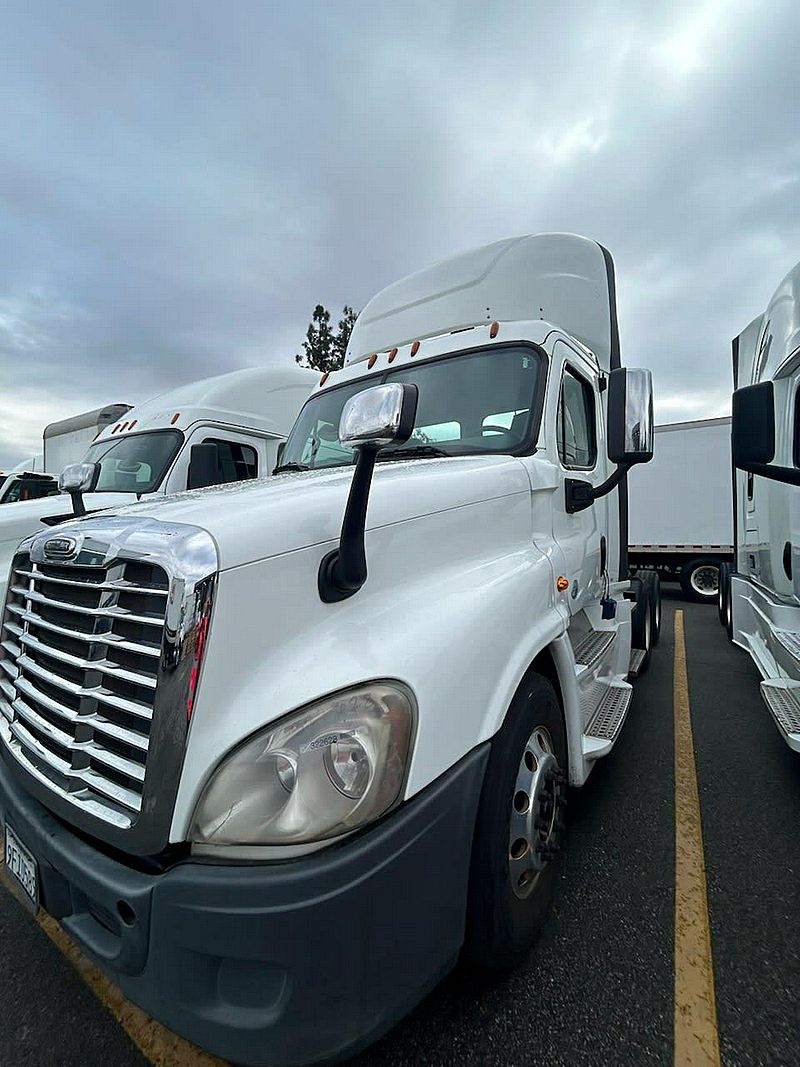 2014 Freightliner CASCADIA 125 For Sale | Day Cab | #322628