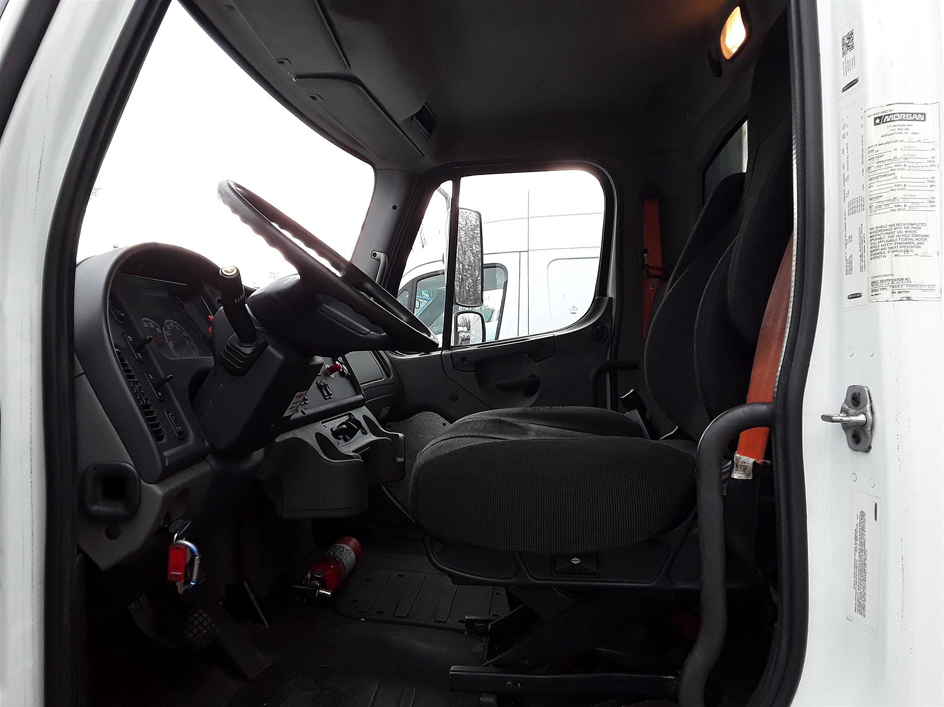 2018 Freightliner M2 106 (For Sale) | Day Cab | #223157