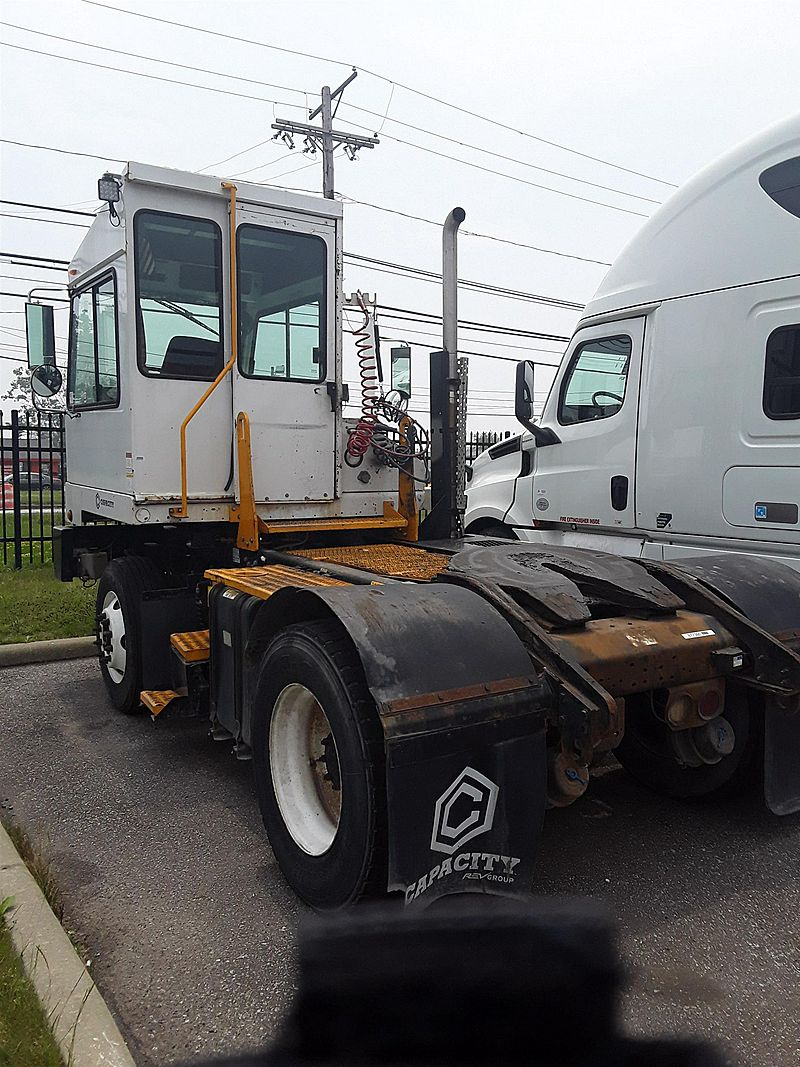 2019 Capacity SABRE 5 4X2 For Sale | Yard Spotter | #877360