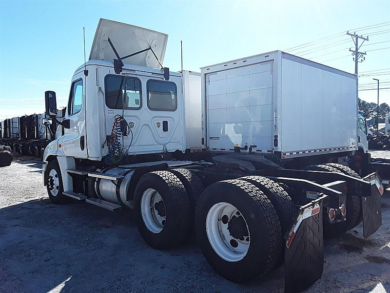 2017 Freightliner CASCADIA 125 For Sale | Day Cab | #664373