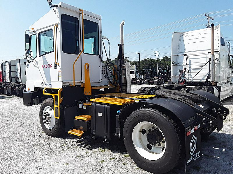 2018 Capacity SABRE 5 4X2 For Sale | Yard Spotter | #874282