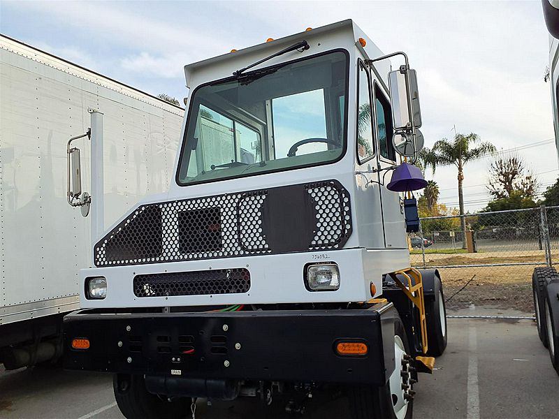 2017 Capacity SABRE 5 4X2 For Sale | Yard Spotter | #756082