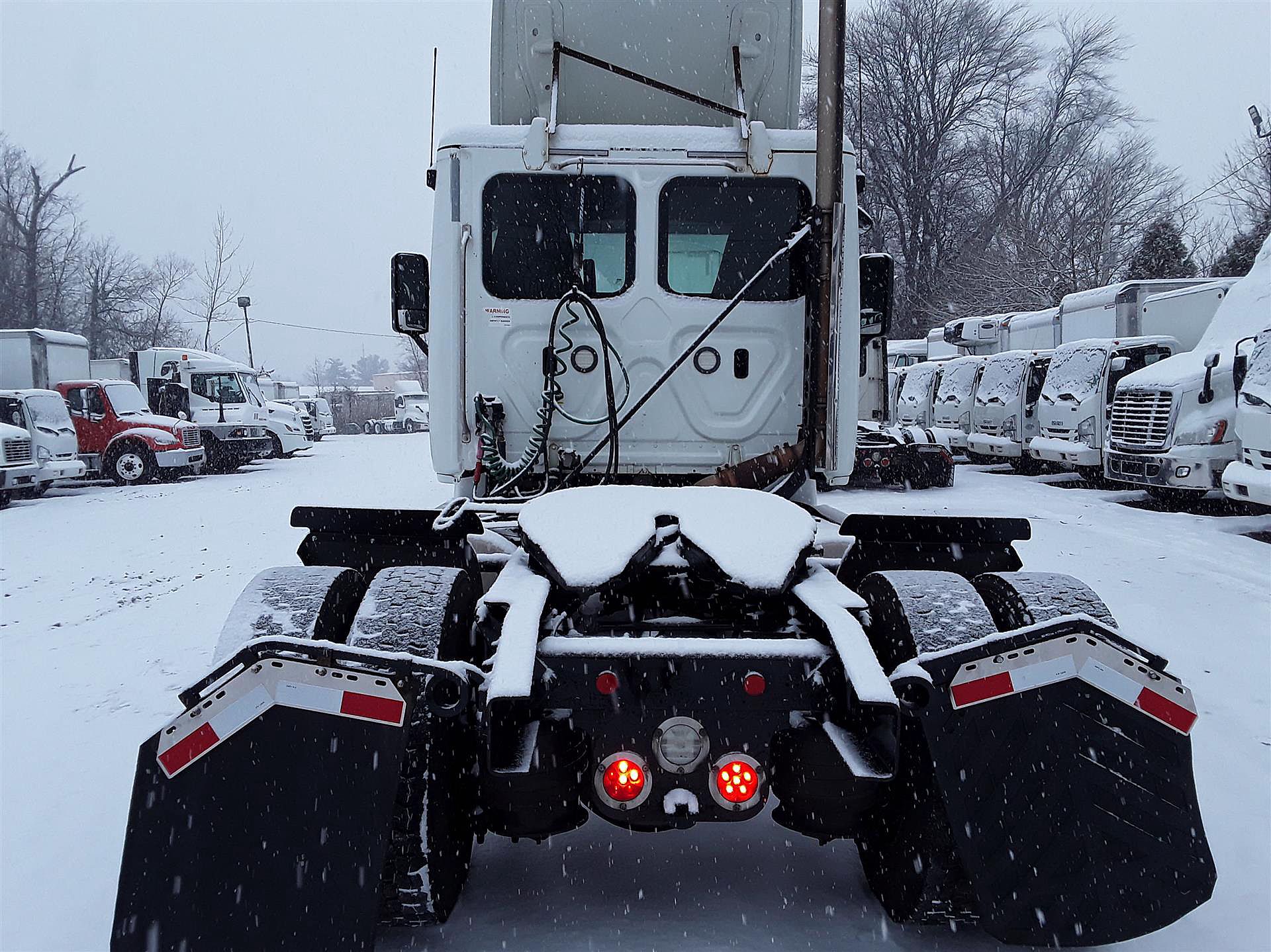 2000 Freightliner 4700 For Sale | Day Cab | #788864
