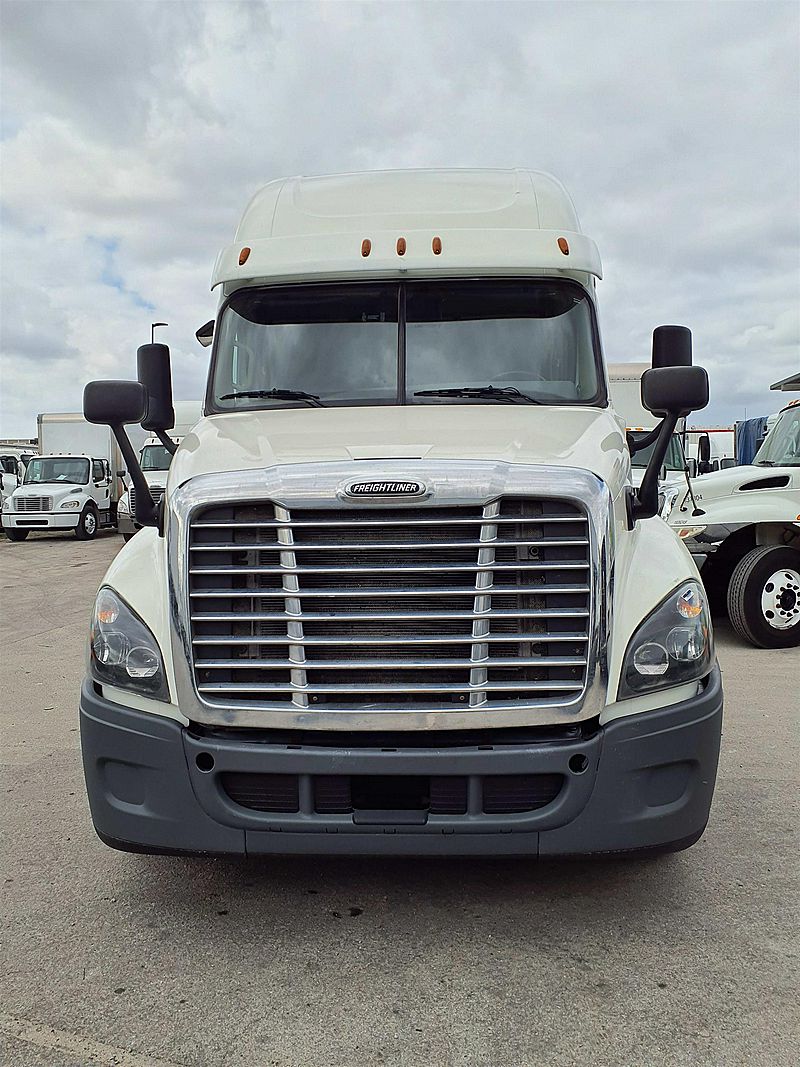 2018 Freightliner CASCADIA For Sale | 72" Sleeper | #763116