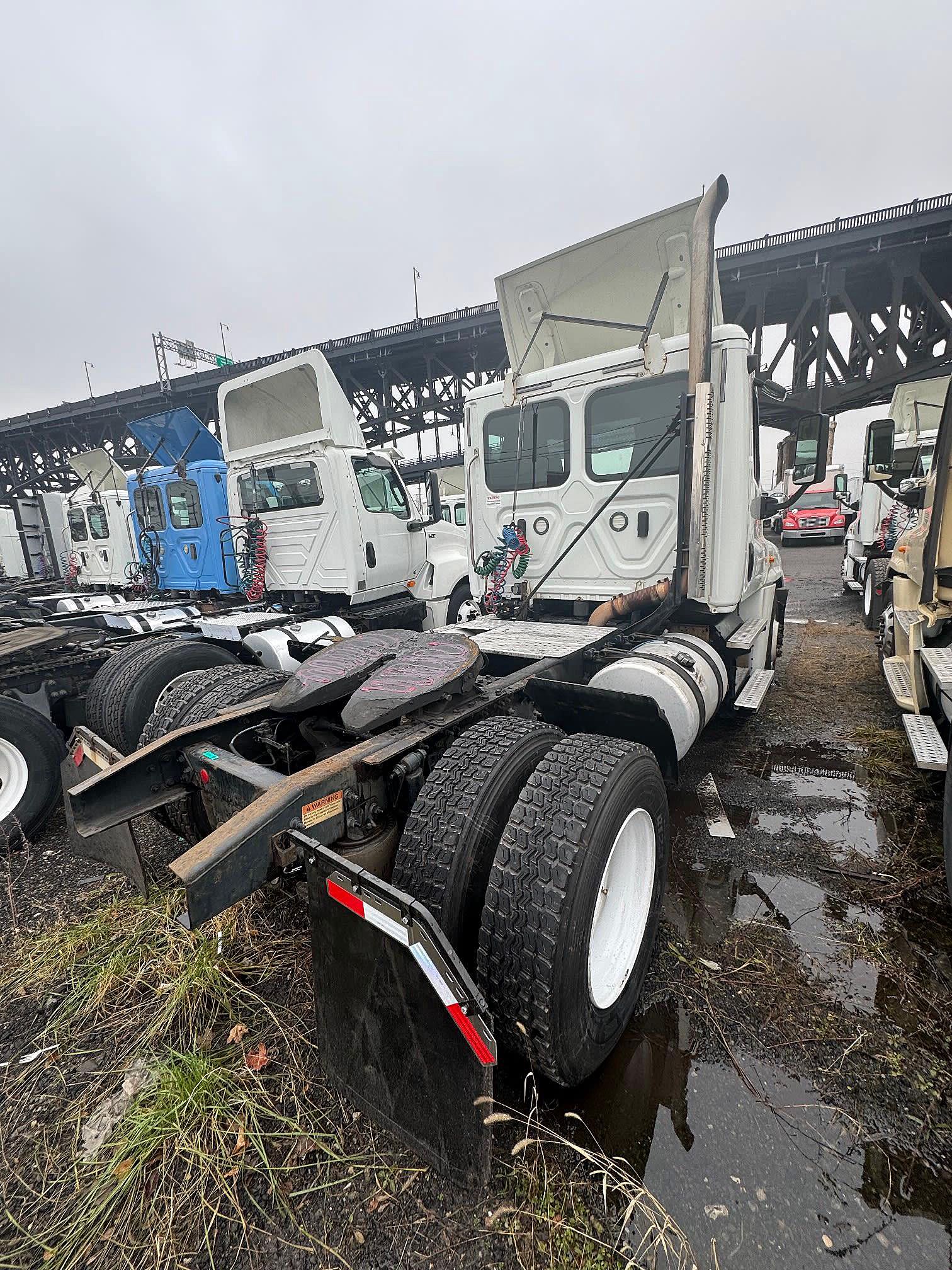 2000 Freightliner 4700 For Sale | Day Cab | #788890