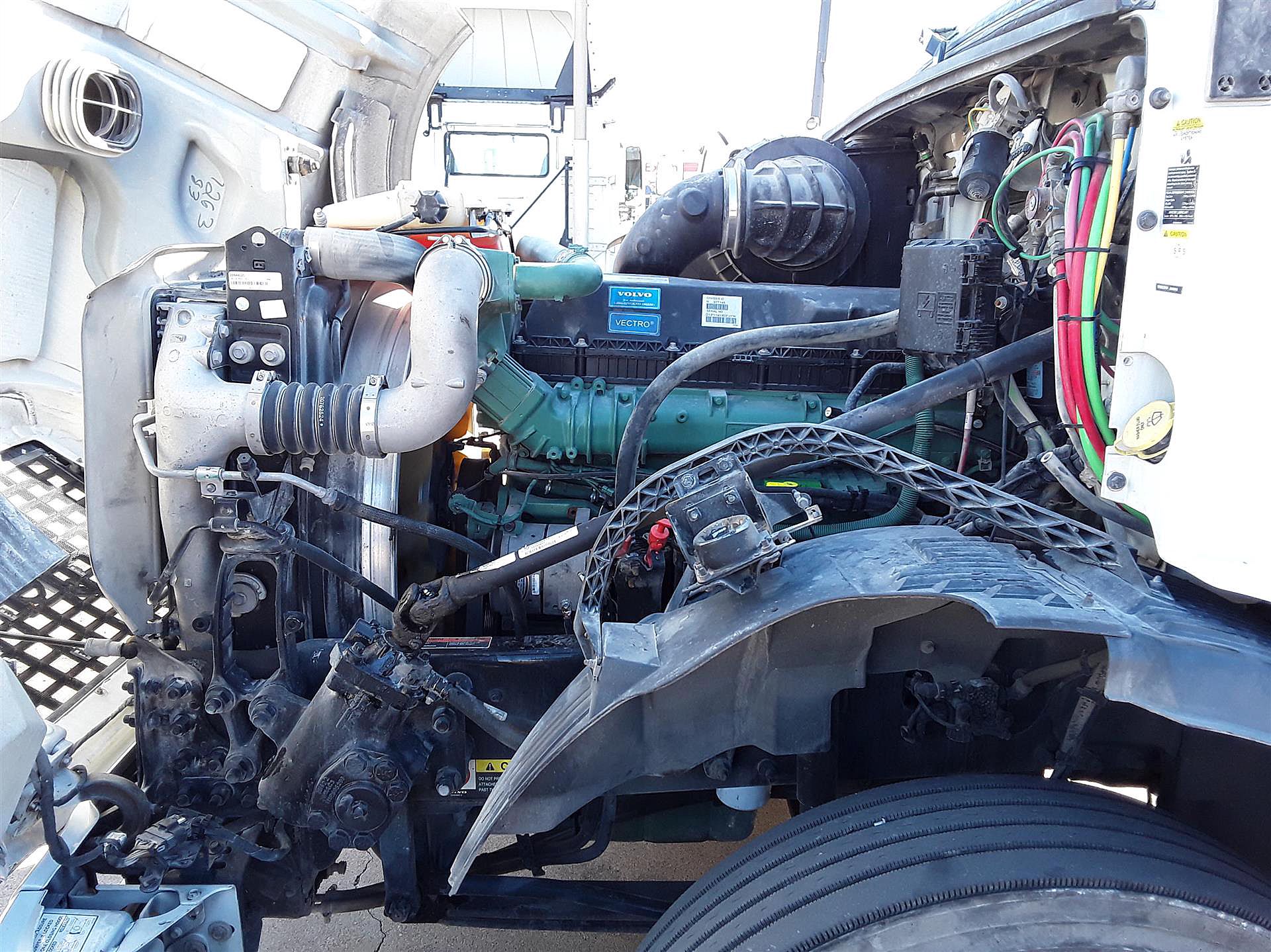 2017 Volvo VNL64T (For Sale) | Day Cab | #664351