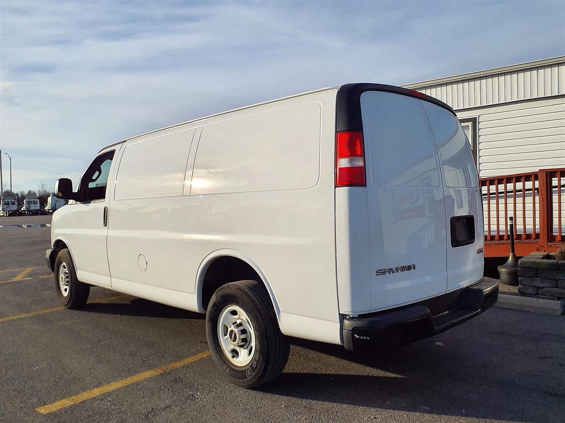 2017 GMC 3500 (PANEL VAN) (For Sale) | Day Cab | #745846