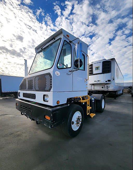 2017 Capacity SABRE 5 4X2 For Sale | Yard Spotter | #756086